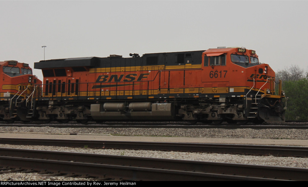BNSF 6617 (1)